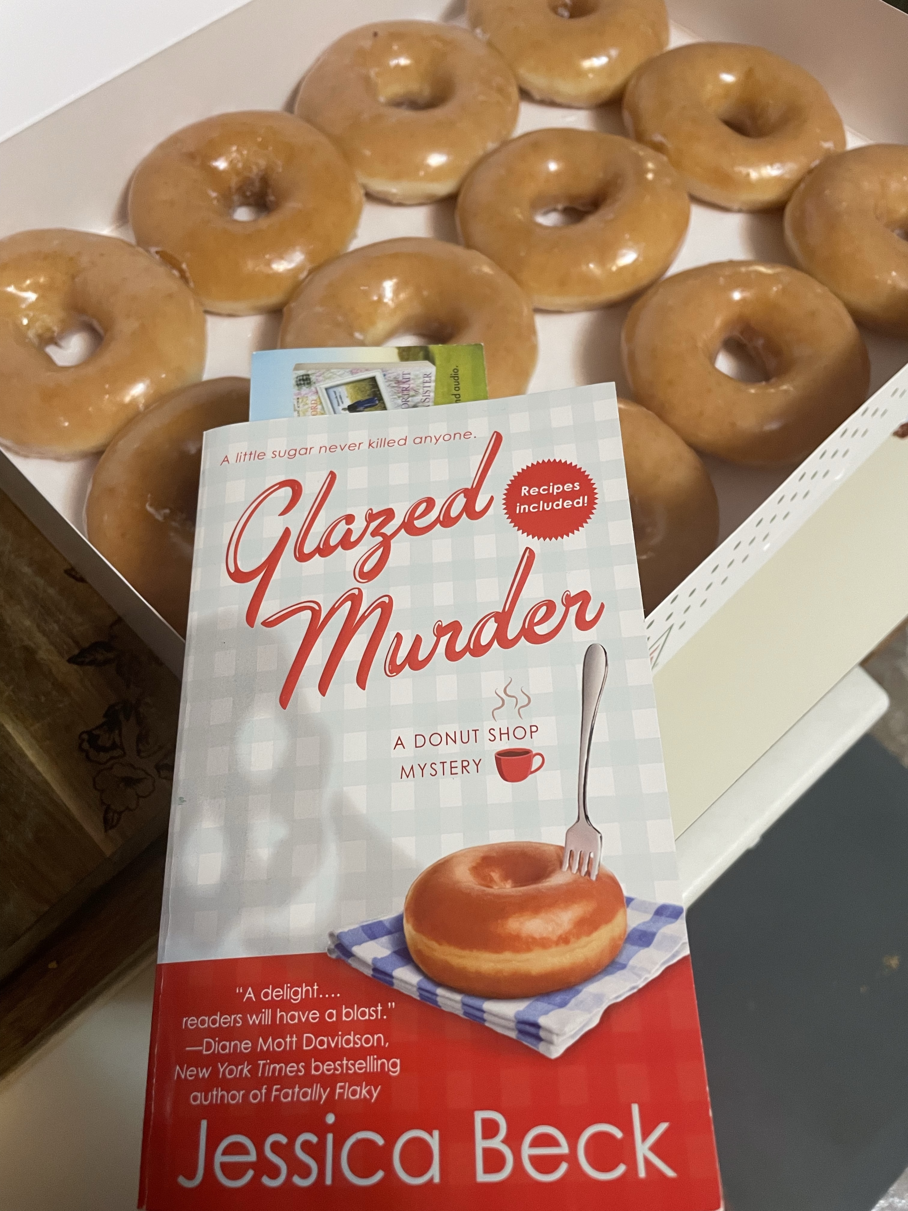 Glazed Murder by Jessica Beck | Kentucky Book Lover